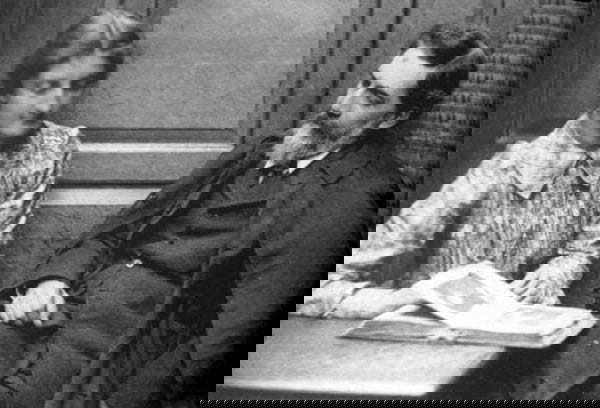 Flinders Petrie: Get to Know the Father of Archaeology