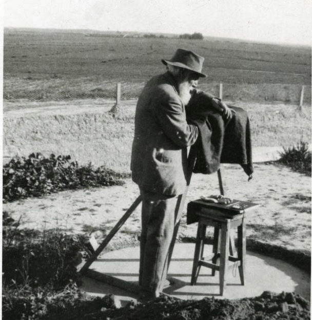Flinders Petrie: Get to Know the Father of Archaeology