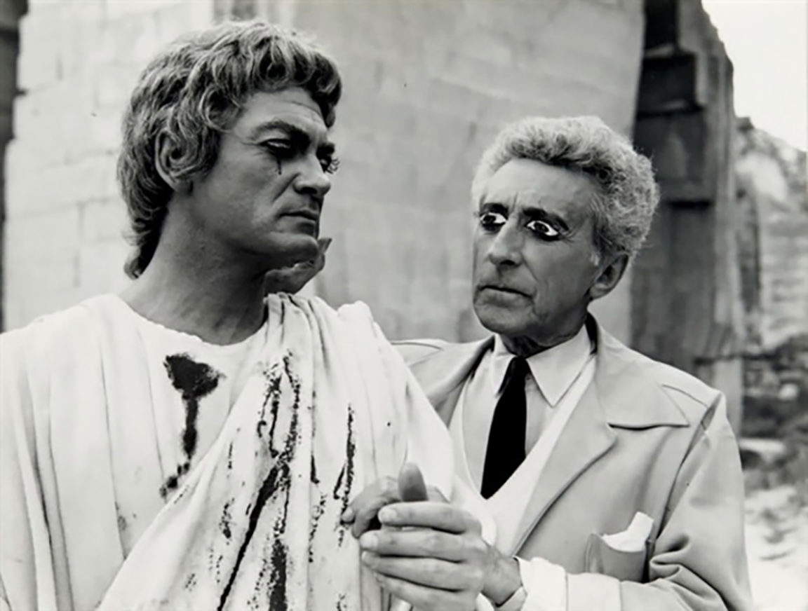Jean Cocteau: A Complete Insight (Bio & Art)