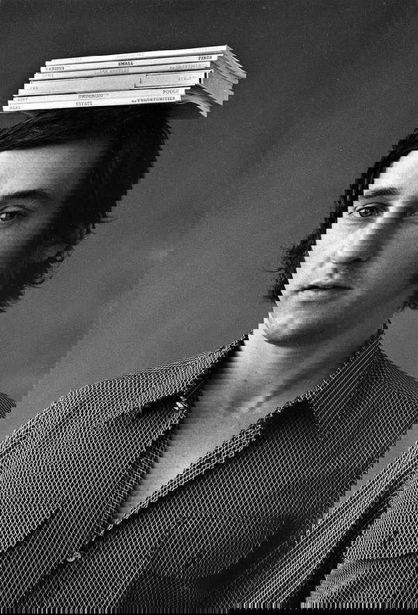 Who Is Ed Ruscha? (5 Facts About the American Pop Artist)