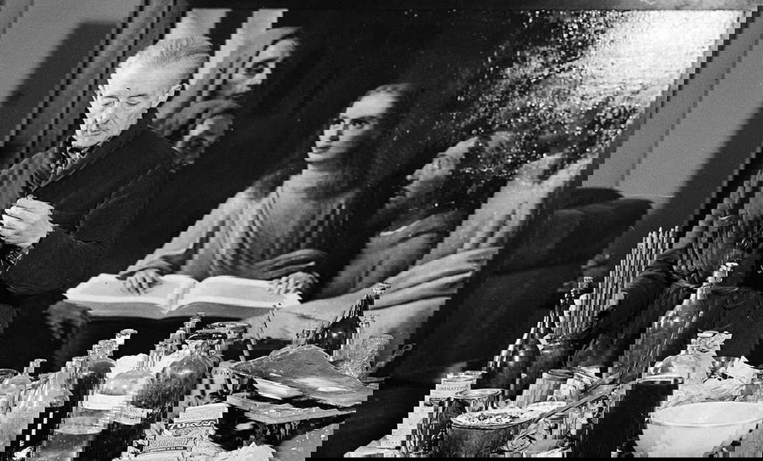 5 Art Forgers Who Made Their Way To Fame