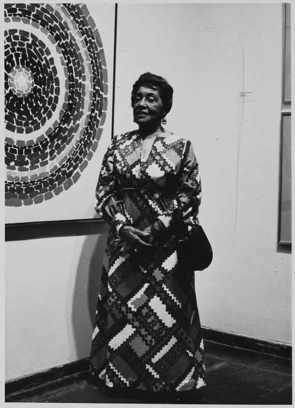 Alma Thomas in 6 Facts and 10 Colorful Abstract Paintings