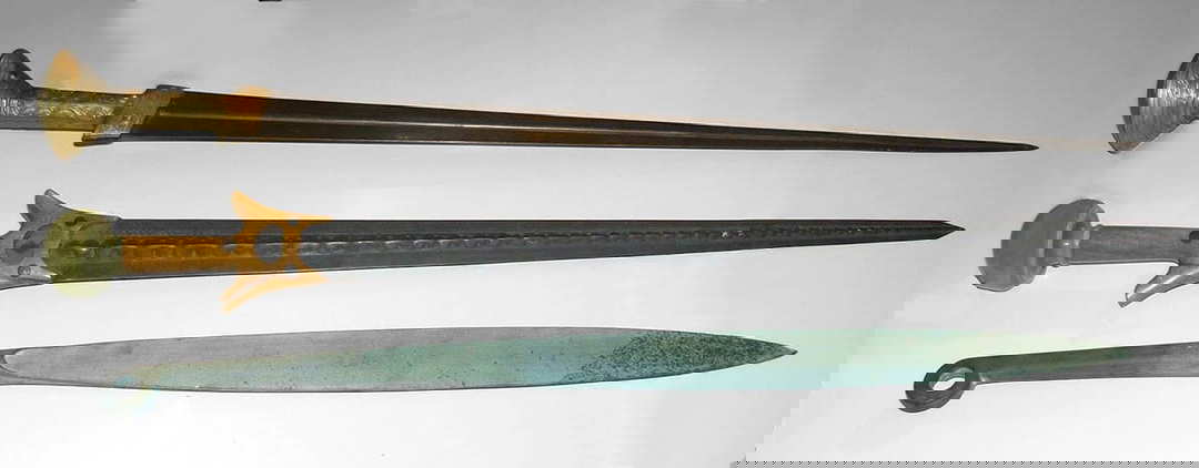 Here Are 7 Greek Armor and Weapons From Mycenaean Civilization