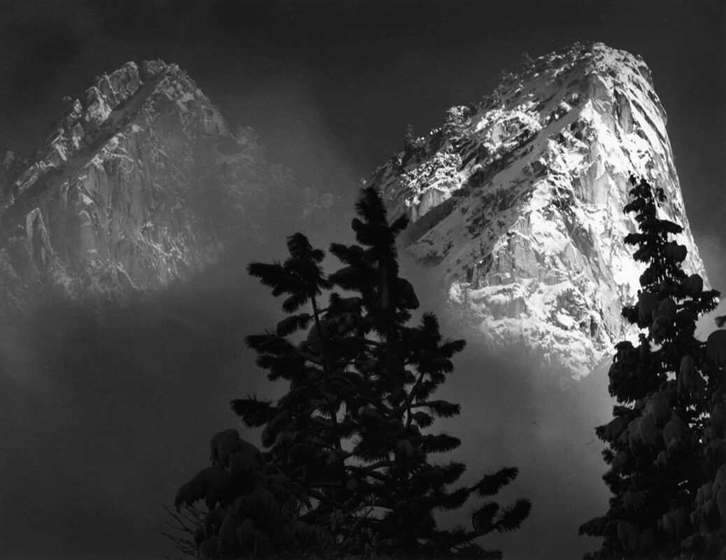 25 Famous Photographs by Ansel Adams (& 6 Fun Facts)