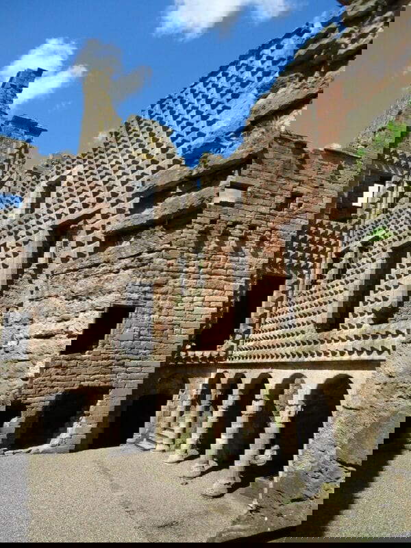 5 Spectacular Scottish Castles That Are Still Standing