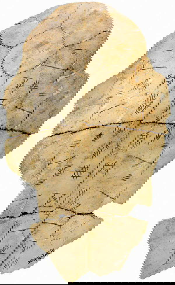 The Cleromancy of the I Ching: How Does It Work?