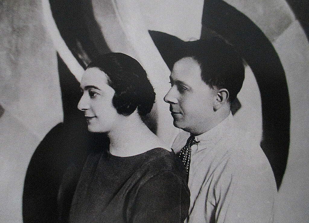 Robert Delaunay: Understanding His Abstract Art