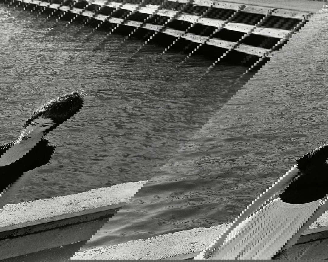 How Cindy Sherman Redefined Self-Portraiture (7 Artworks)