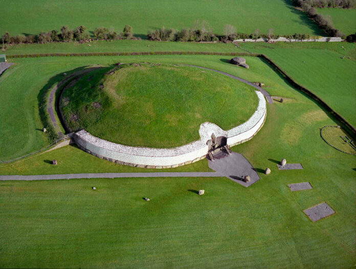 4 Awe-Inspiring Neolithic Monuments in the British Isles