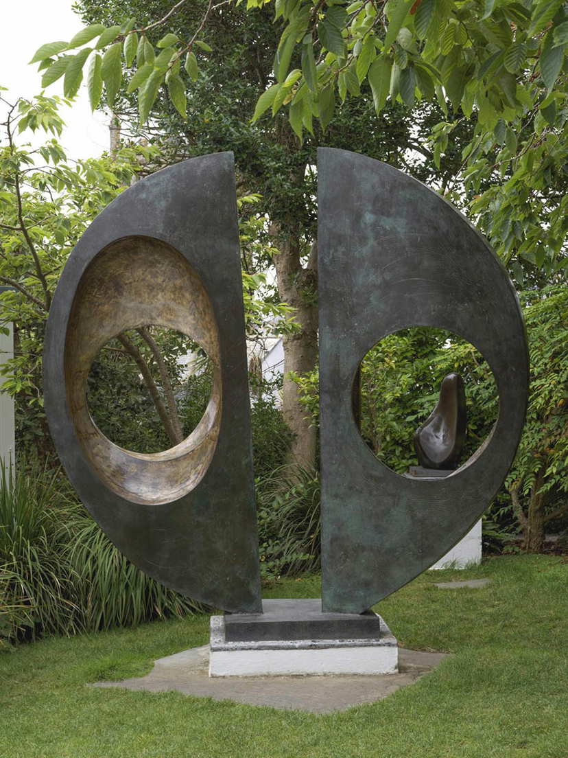 Barbara Hepworth: The Life and Work of the Modern Sculptor