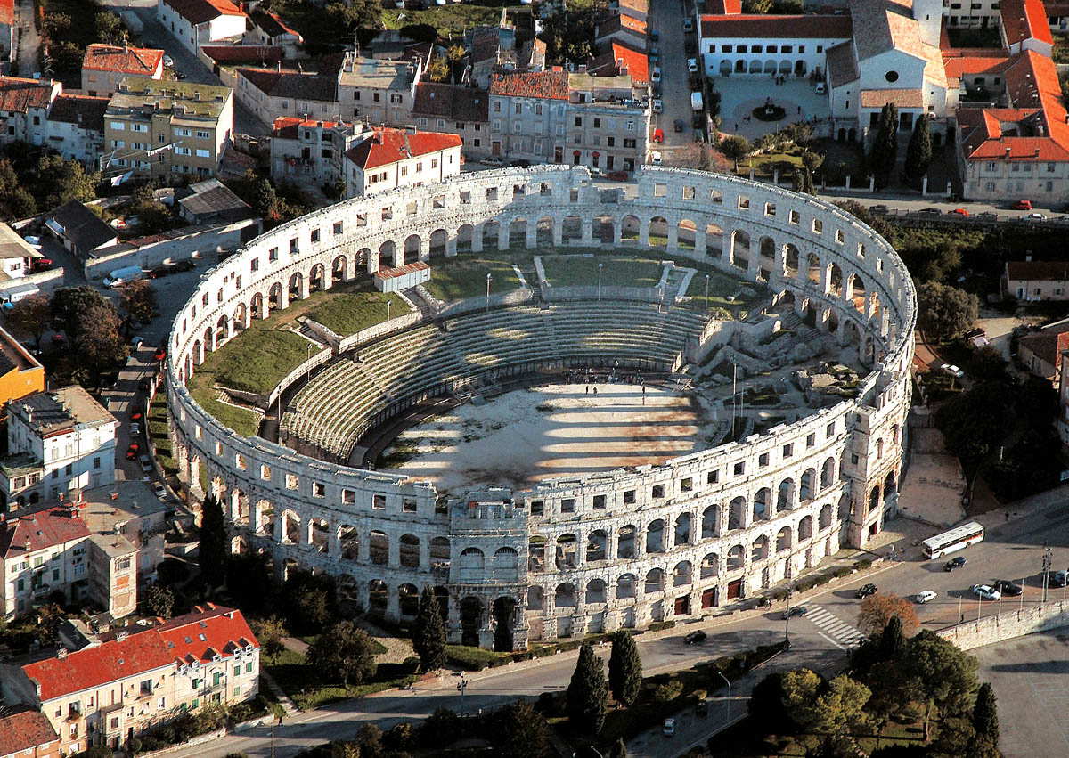 Roman Theatre and Amphitheatre: Spectacle in the Roman World