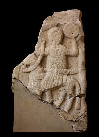 The Evolution of Medieval Armor: Maille, Leather & Plate