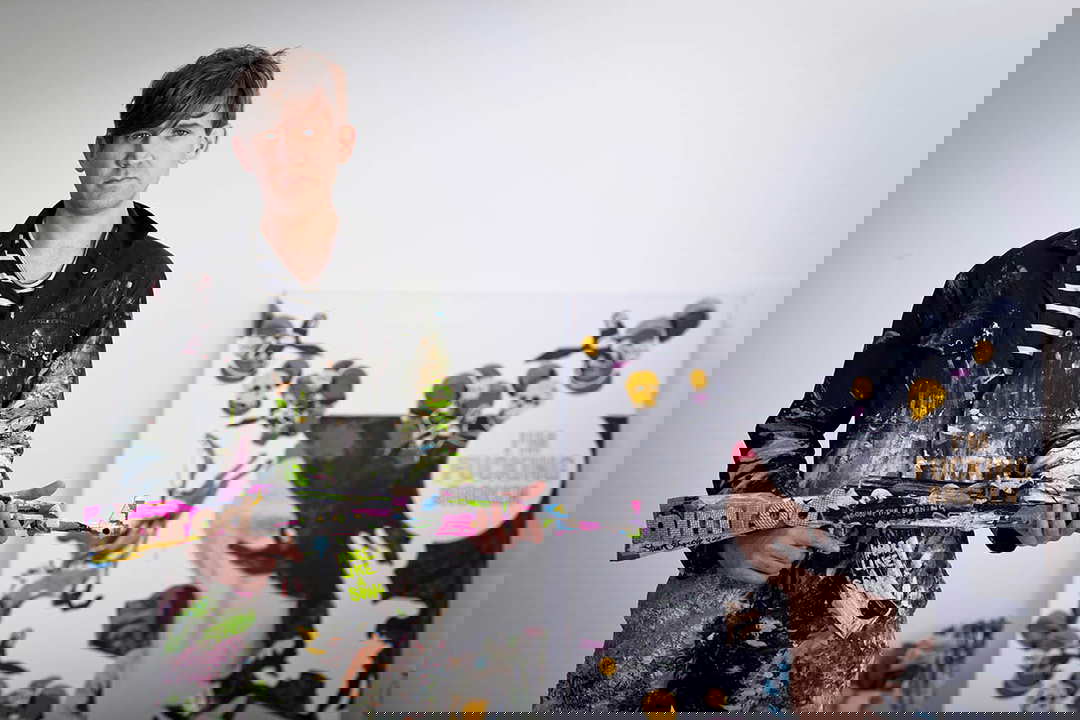 Who Invented the World’s Pinkest Pink?