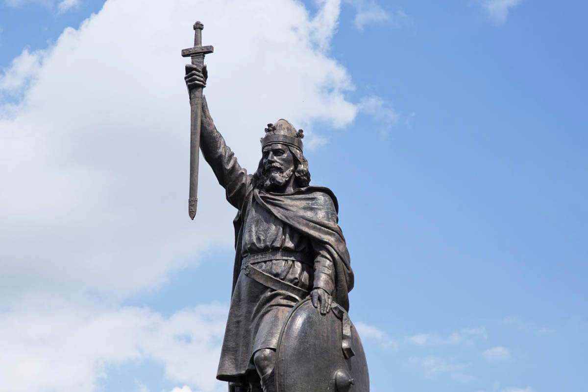 Who Were the Anglo-Saxons? This Is Their Incredible History