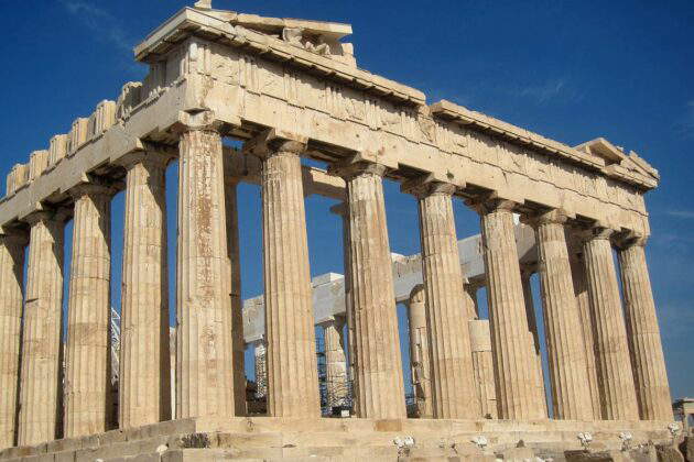 What is the Difference between the Parthenon and the Pantheon?