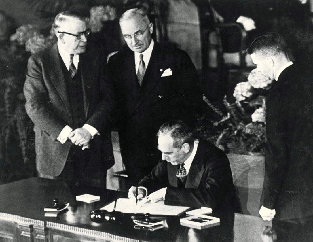 NATO vs. Warsaw Pact: How 2 Powers Opposed Each Other