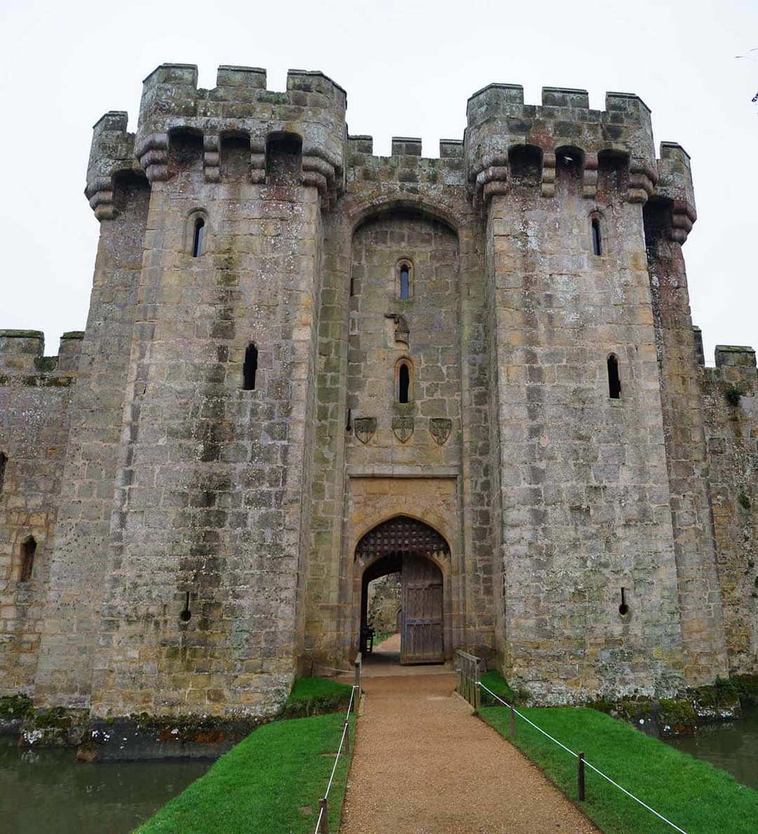 Utterly Impregnable: Castles in Europe & How They Were Built to Last