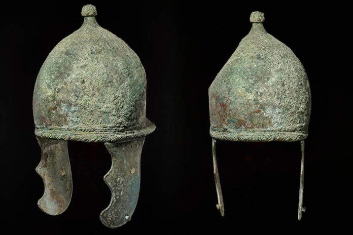 Ancient Roman Helmets (9 Types)