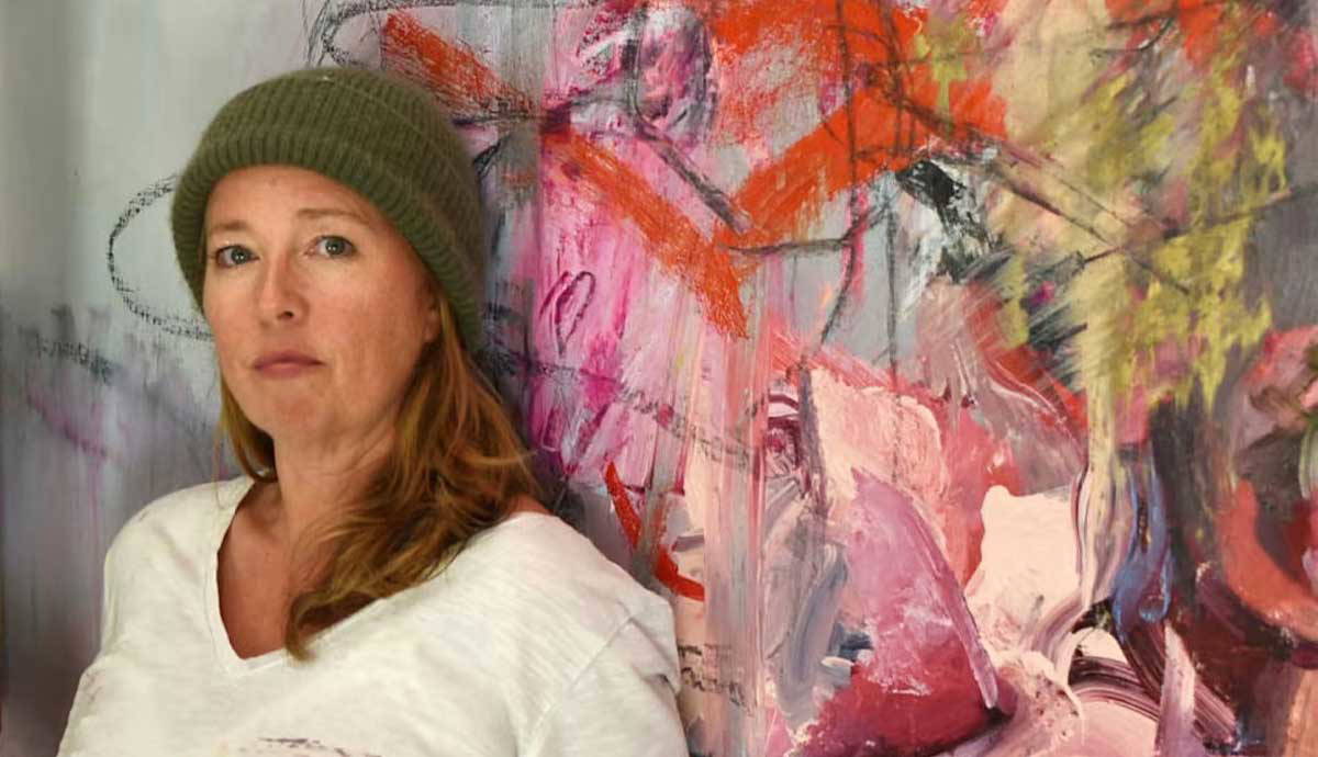 Who Is the Contemporary Artist Jenny Saville? (5 Facts)