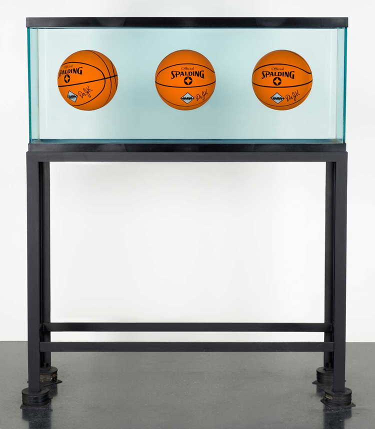 How Does Jeff Koons Make His Art?
