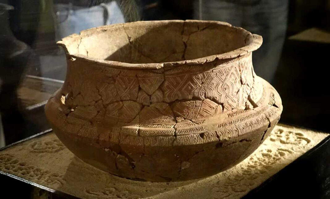 A Brief History of Pottery in the Pacific