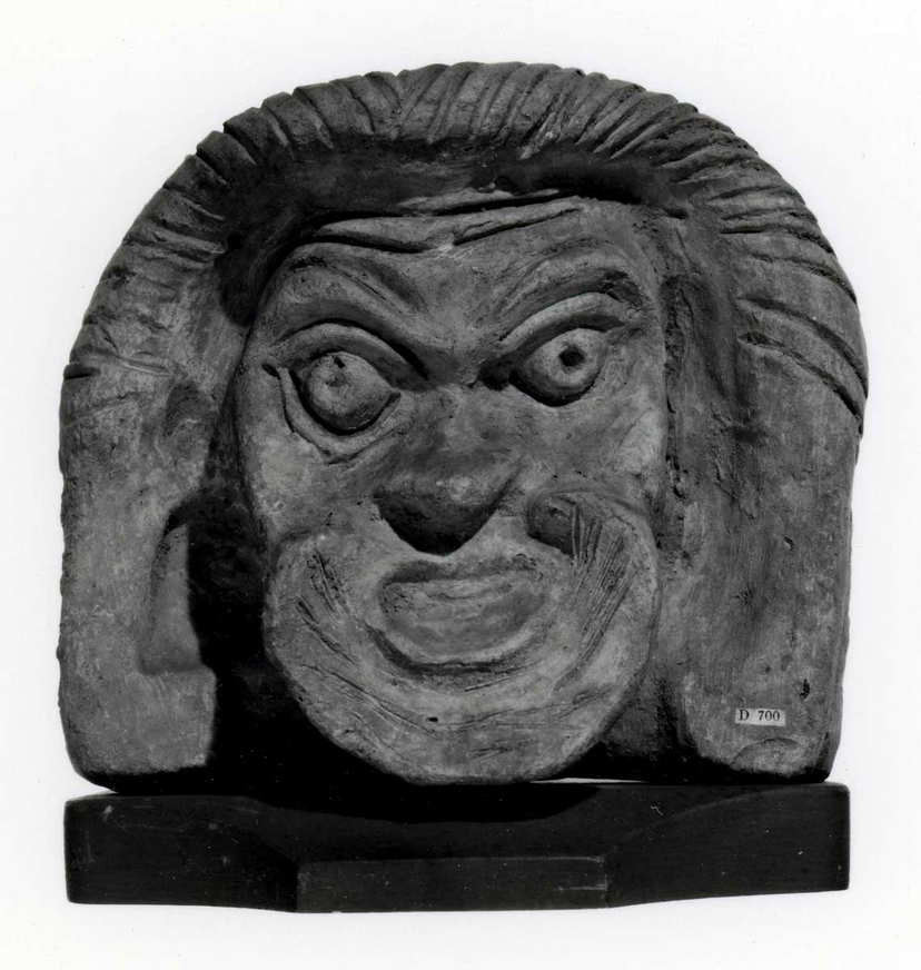 Slaves in Ancient Roman Comedy: Giving a Voice to the Voiceless