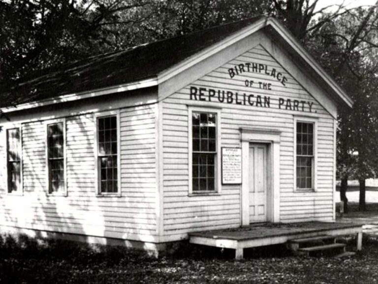 How The 2 Major American Political Parties Evolved