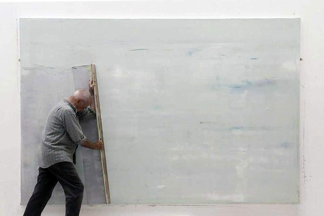 How Does Gerhard Richter Make His Abstract Paintings?