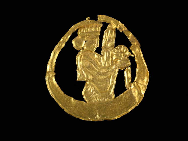 5 Powerful Queens of the Persian Empire