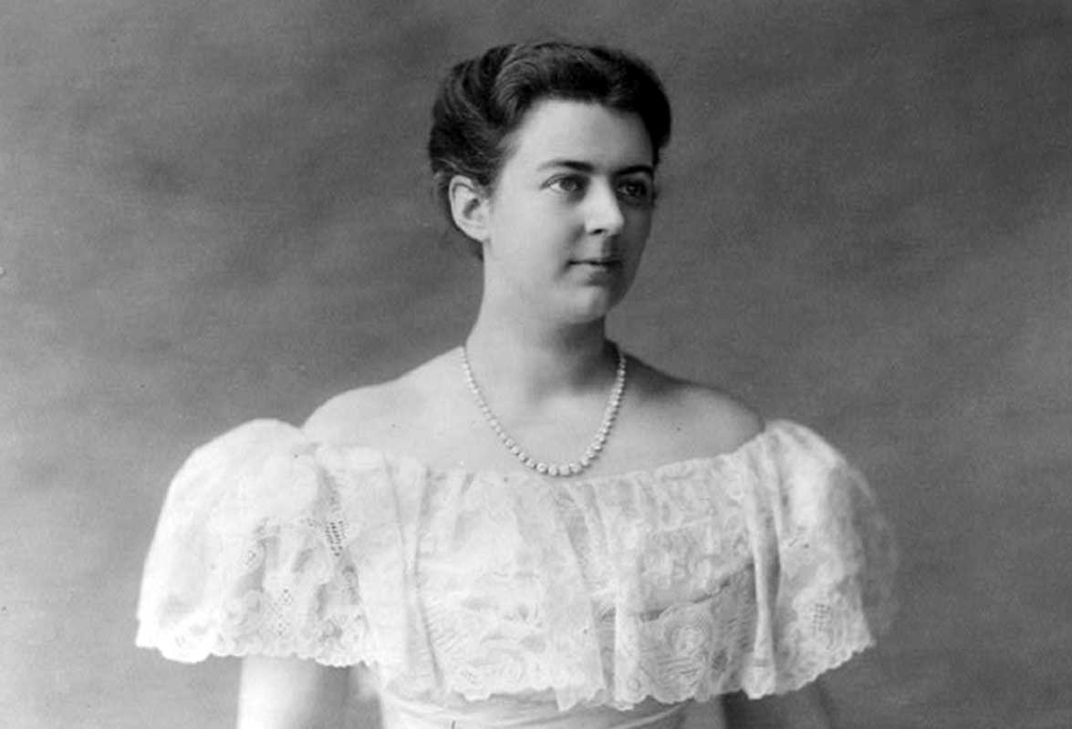 Who Wore the Pants? 5 American First Ladies & Their Roles