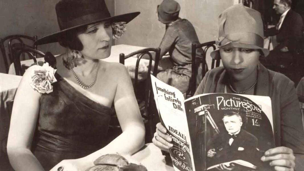 How to Be a Flapper: 9 Facts About the 1920s Bad Girls