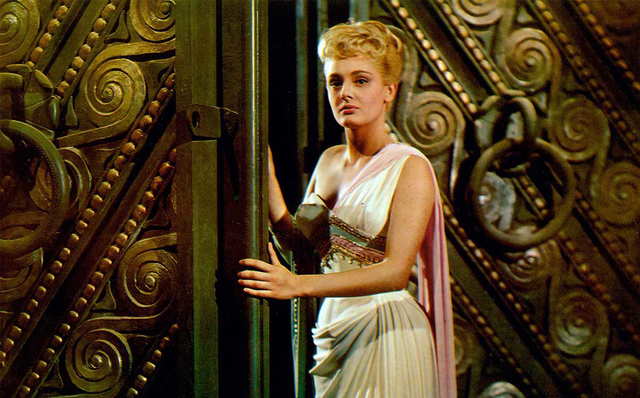 The Femme Fatale in Ancient Greek Myth (7 Examples)