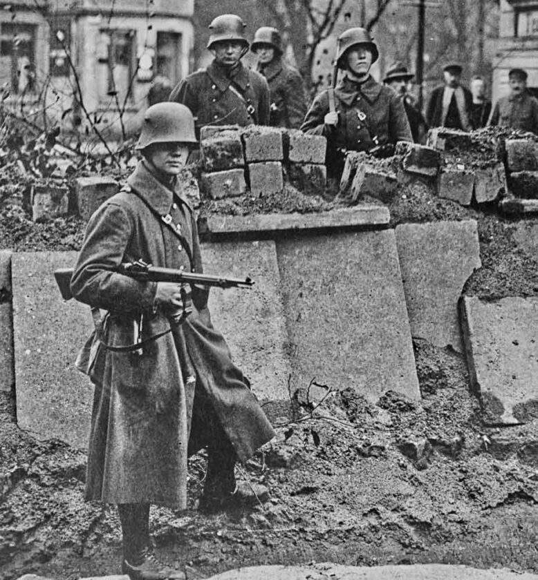 The Hamburg Uprising: A Missed Revolution in Germany