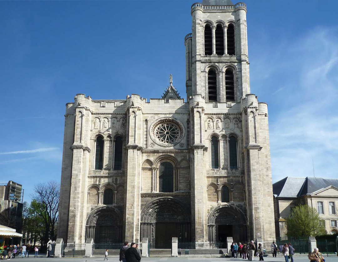 A Timeline of European Architecture in the Middle Ages