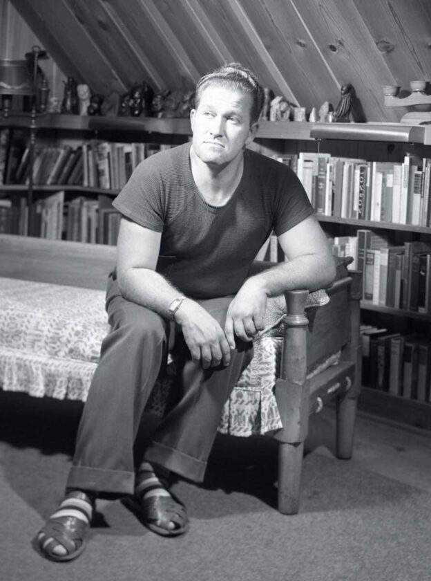 H.P. Lovecraft & the Cthulhu Mythos: Exploring His Horror Legacy