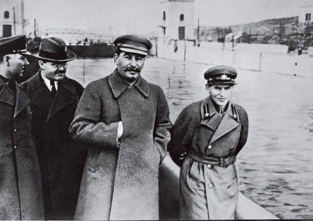 Stalin’s Great Purge: Gulags, Show Trials, and Terror