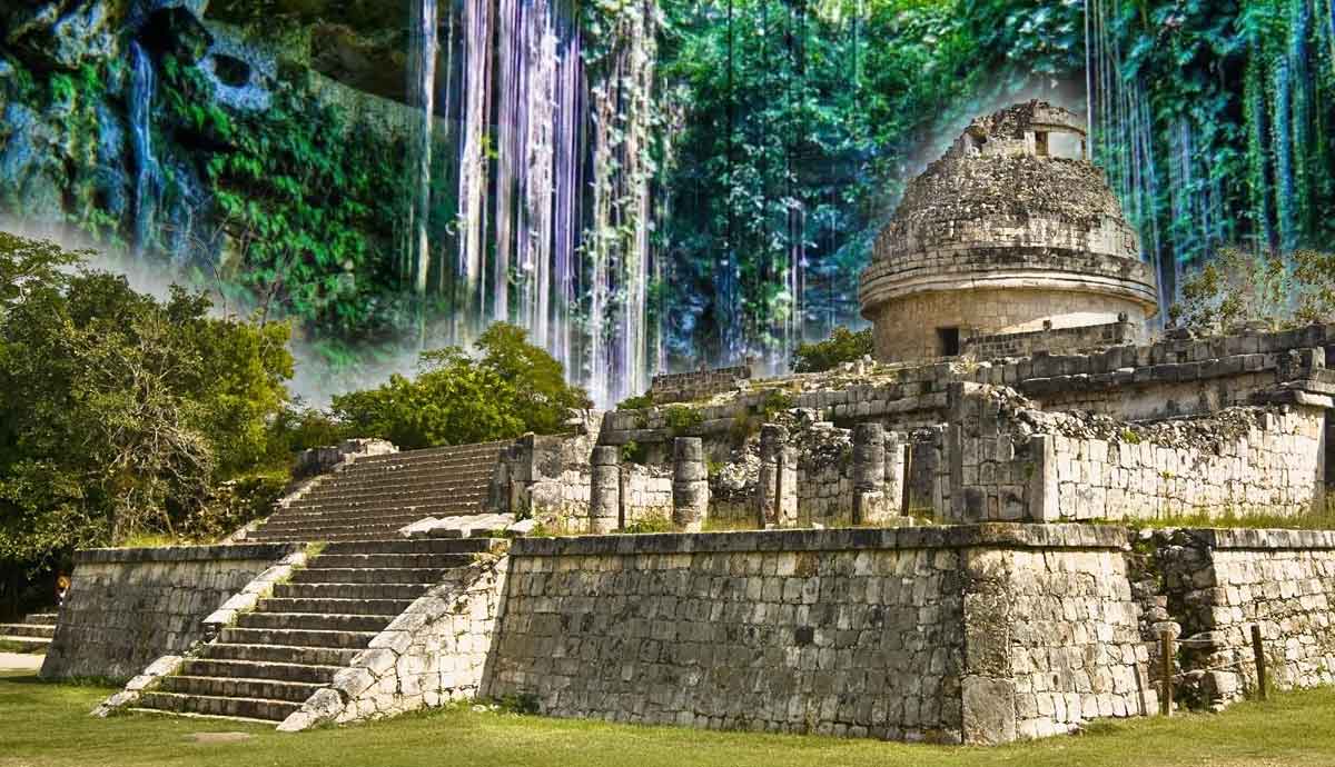 What Are the Must-See Buildings in Chichen Itza?