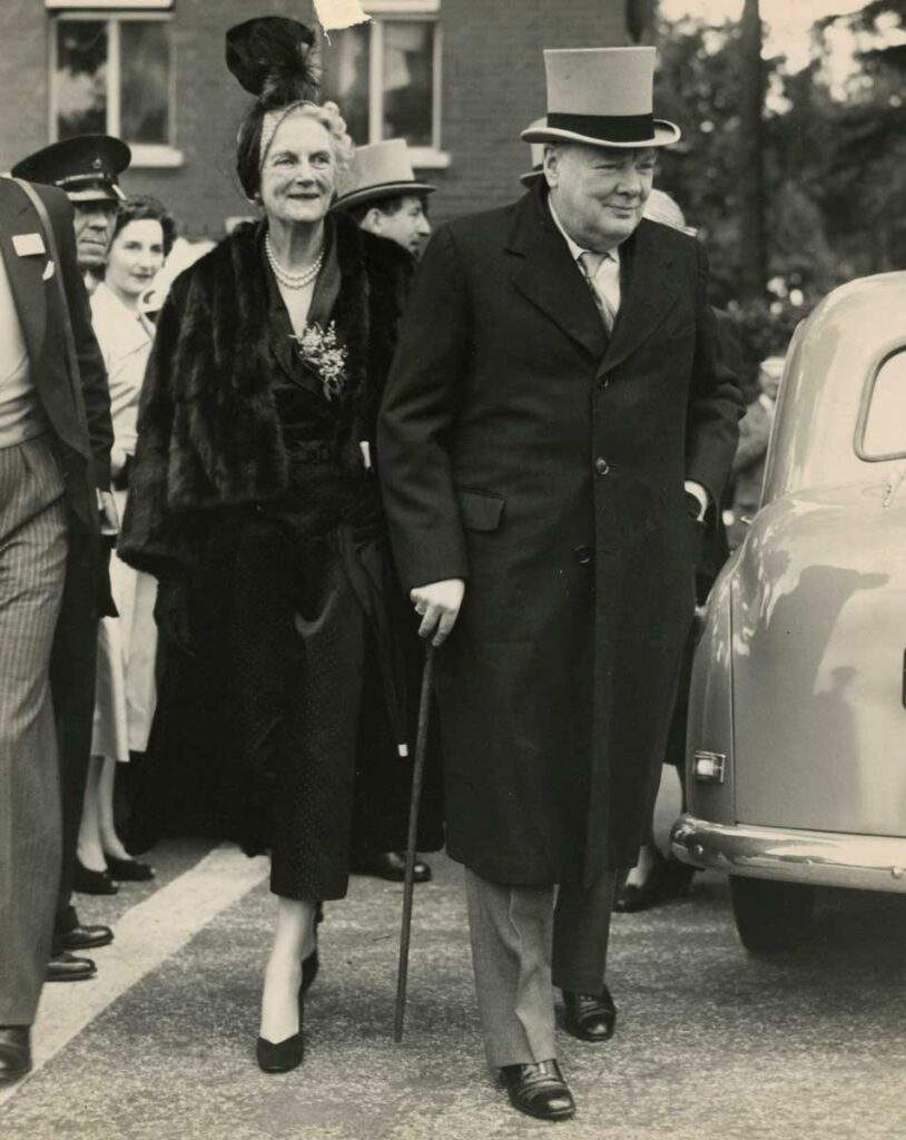 The Biography of British Bulldog Winston Churchill