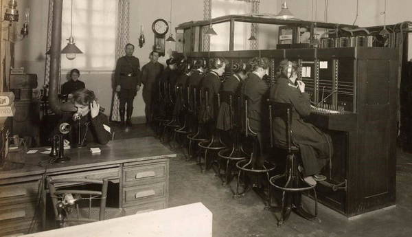 The Hello Girls of World War I