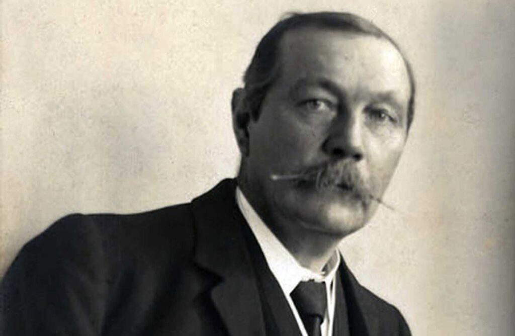 Arthur Conan Doyle vs. Harry Houdini: A Friendship Ruined by Ghosts
