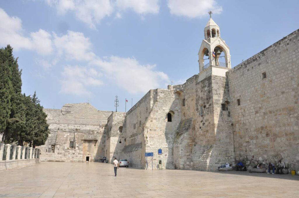 8 Important Sites & Finds in Biblical Archaeology