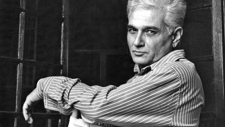 Jacques Derrida: 3 Ideas About the Philosophy of Language