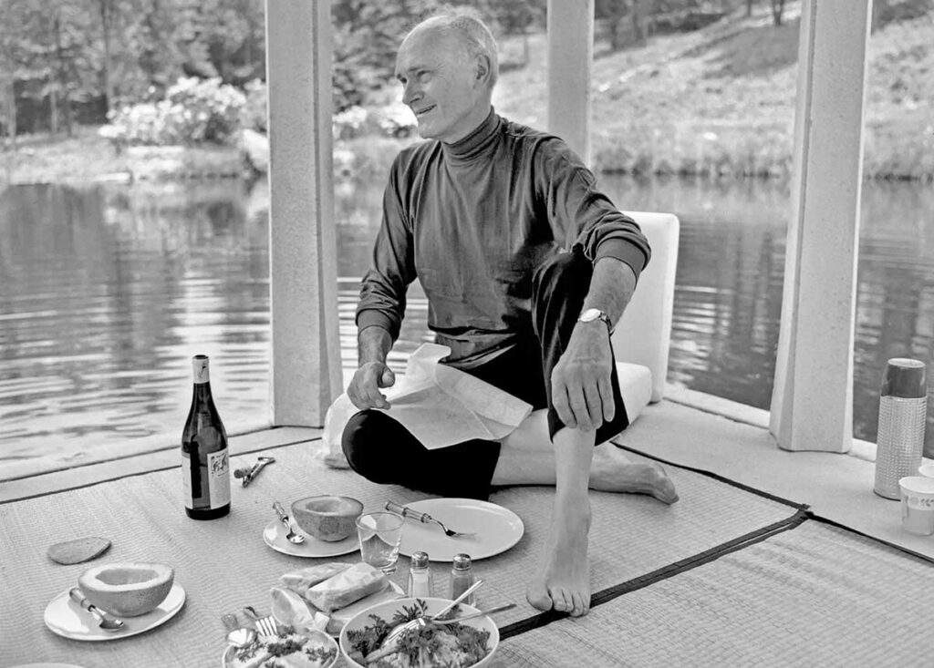 5 Buildings Designed by Celebrated Architect Philip Johnson