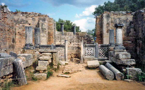 4 Ancient Greek Sculptors You Need to Know