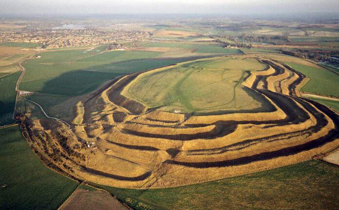 4 Hillforts and Oppida from the Iron Age