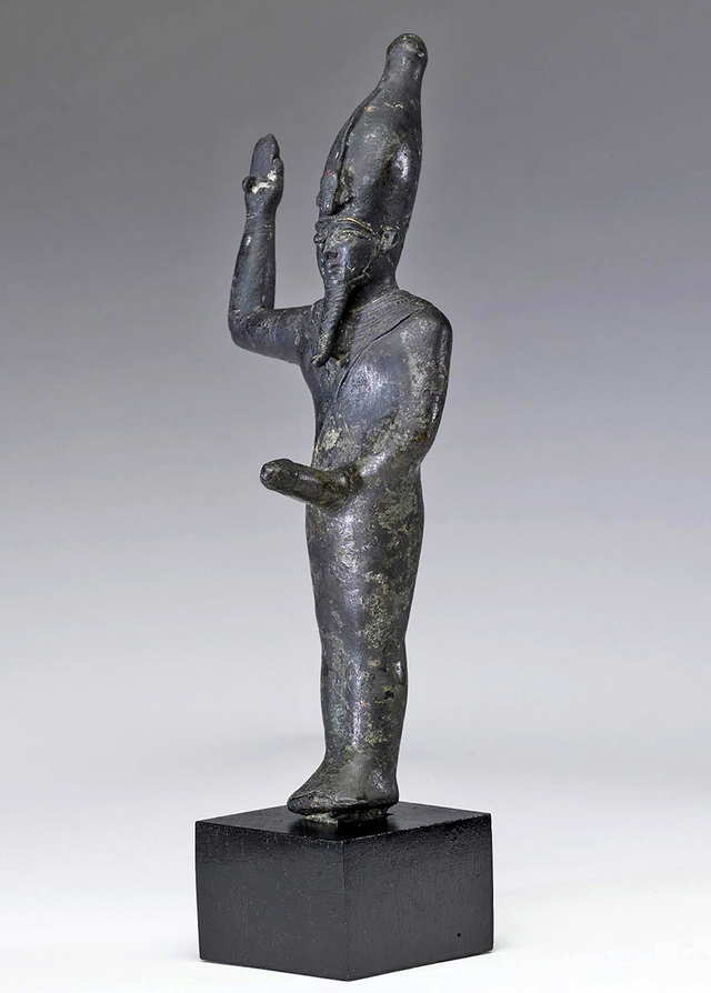 Amun: The Egyptian God of Creation & King of the Gods