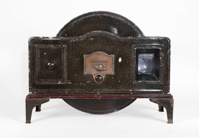 7 Scottish Inventors & Their Inventions