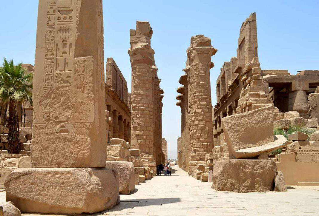 Amun: The Egyptian God of Creation & King of the Gods