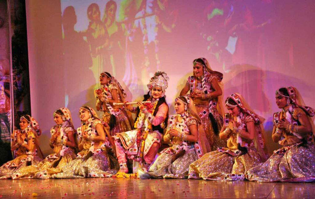 What Is the Role of Dance in Hindu Spirituality? (Dances & Gods)
