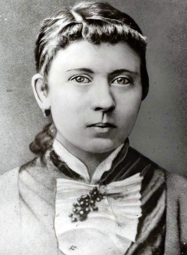 Hitler’s Health Issues & Medical Ailments: 8 Facts